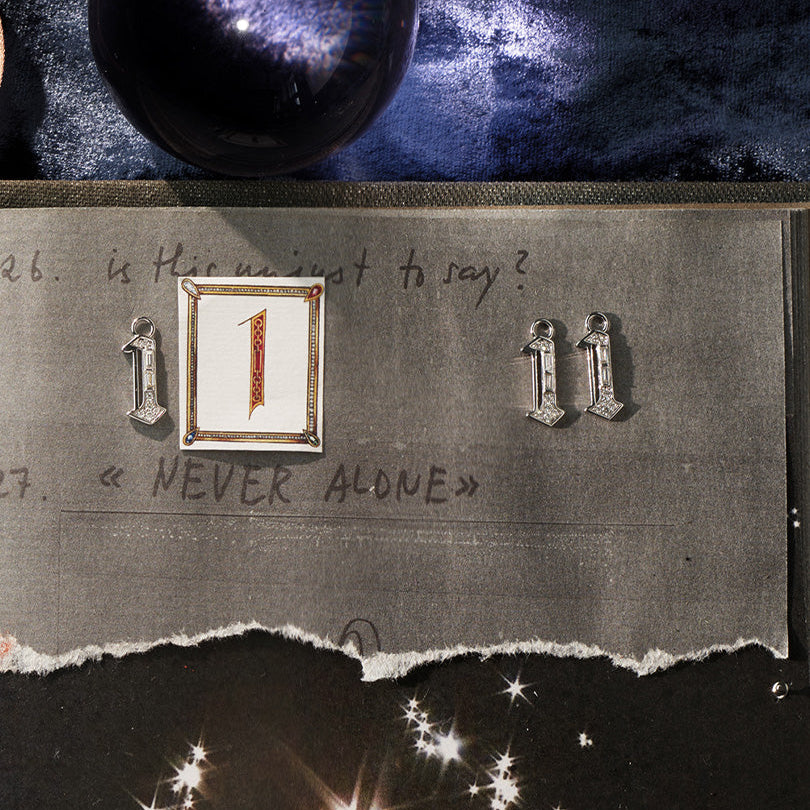 Initials & Numbers : Diamond Number with Annex Link in 18K White Gold ...