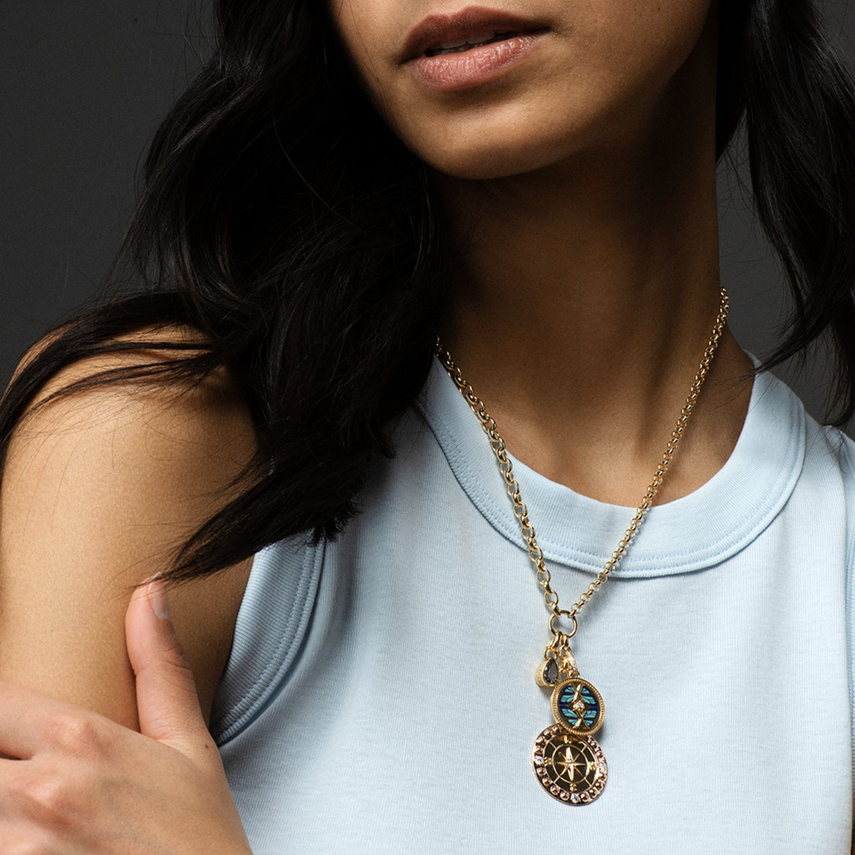 18K Yellow Gold Reverie - Medium Ceramic Medallion with Annex Link | FoundRae